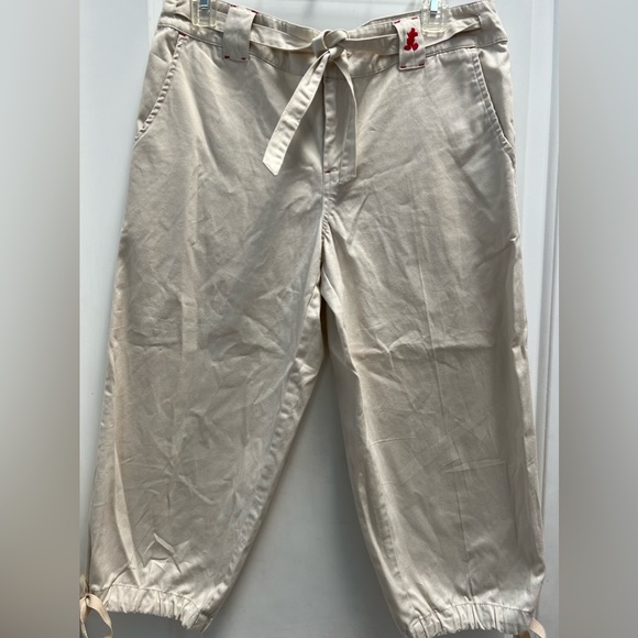 Disney | Pants & Jumpsuits | Walt Disney World Khaki Capris | Poshmark